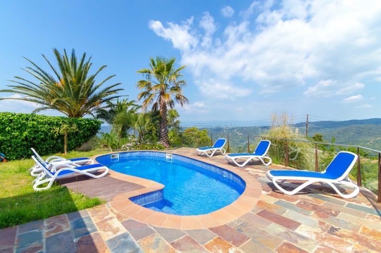 Scarlett - Club Villamar